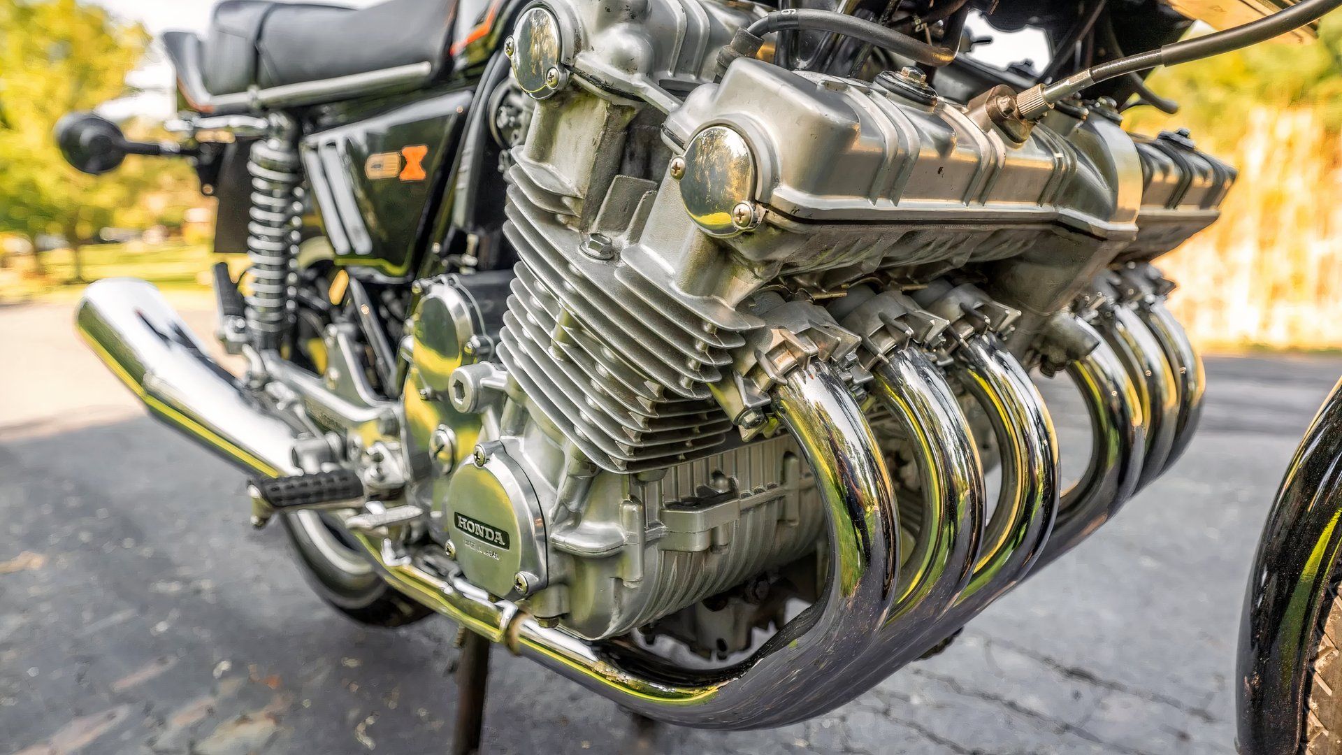 Honda's Six-Cylinder Motorcycle Vintage Riders Worship