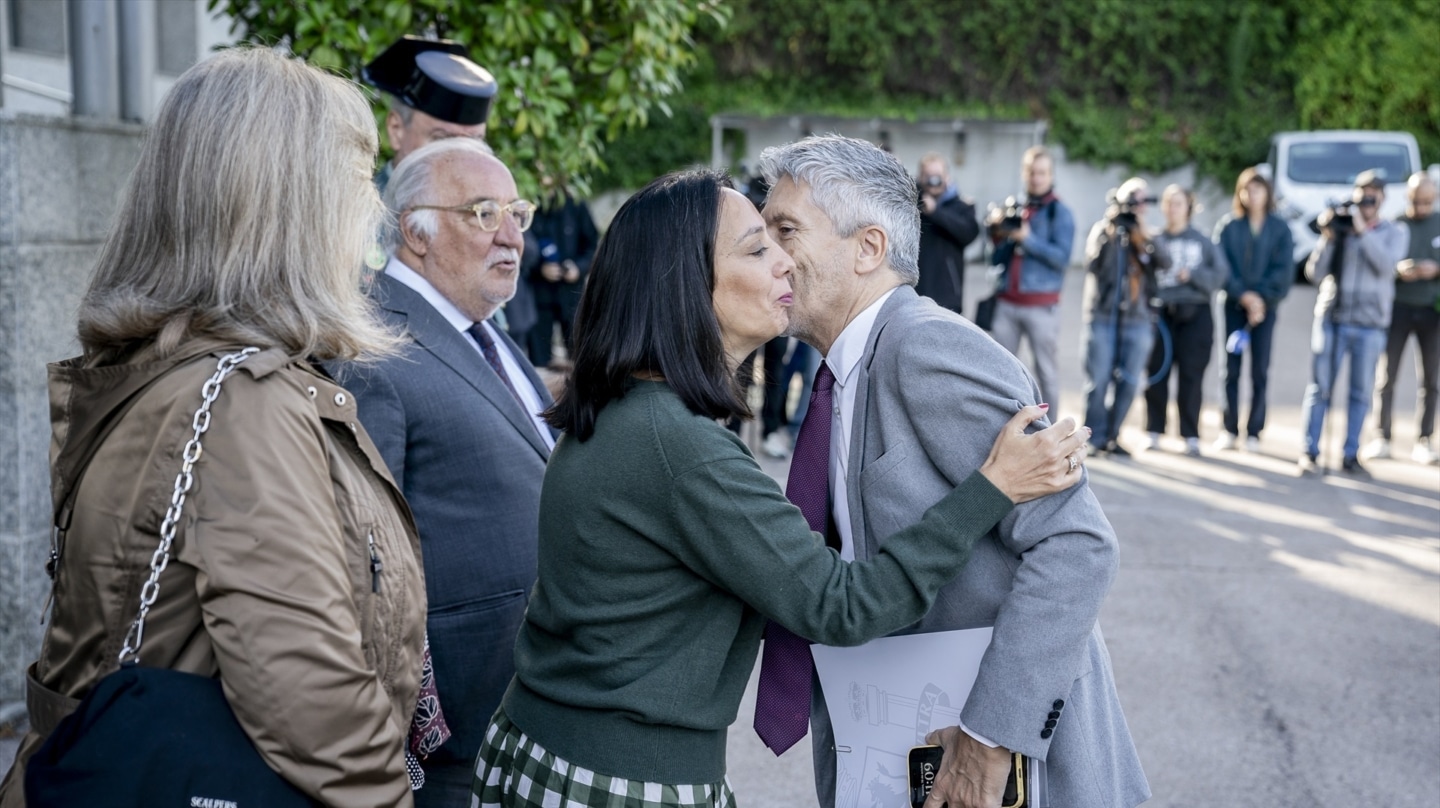Marlaska sale en defensa de la directora de la Guardia Civil y niega ...