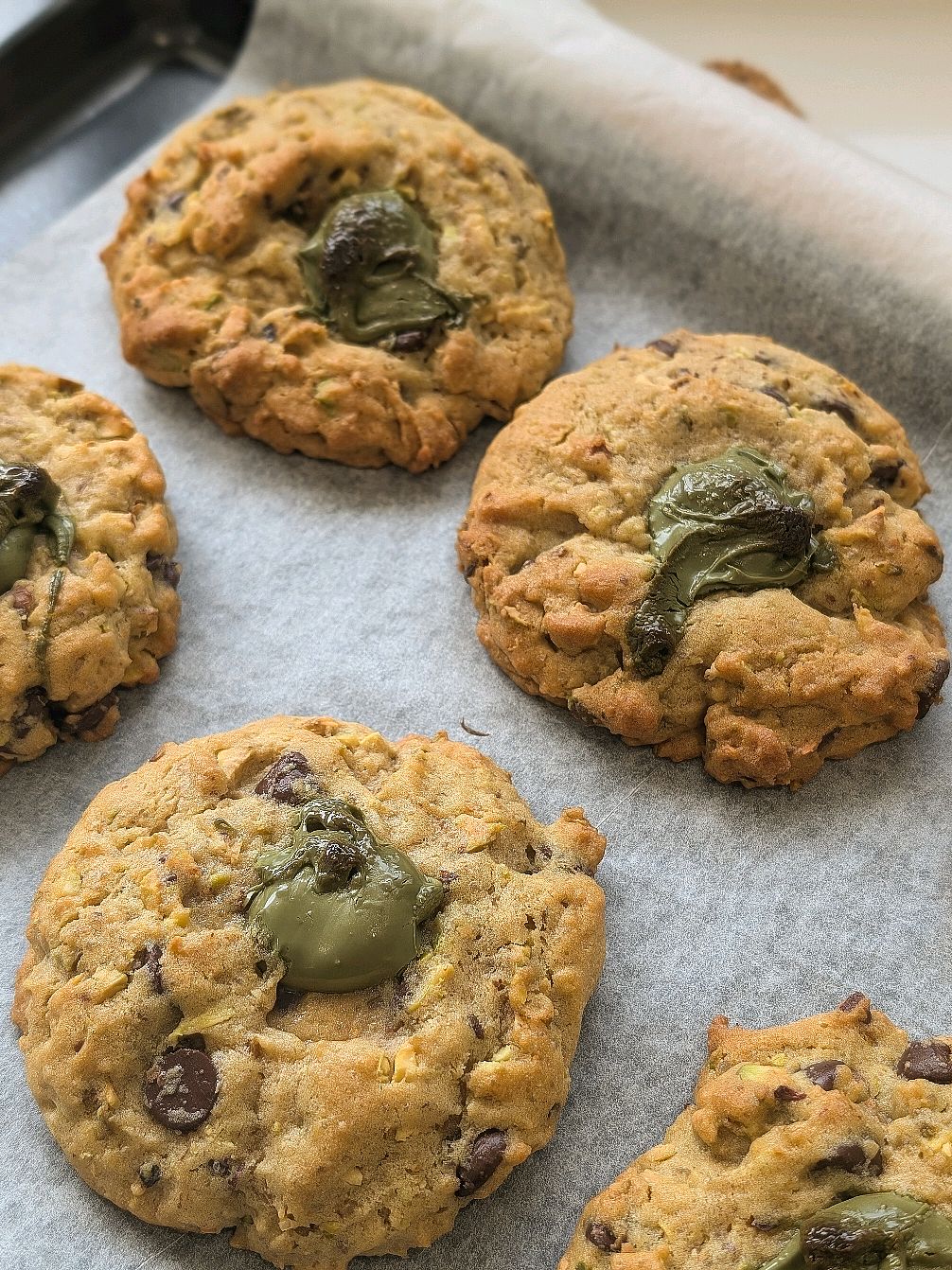 Pistachio chocolate chip cookies recipe
