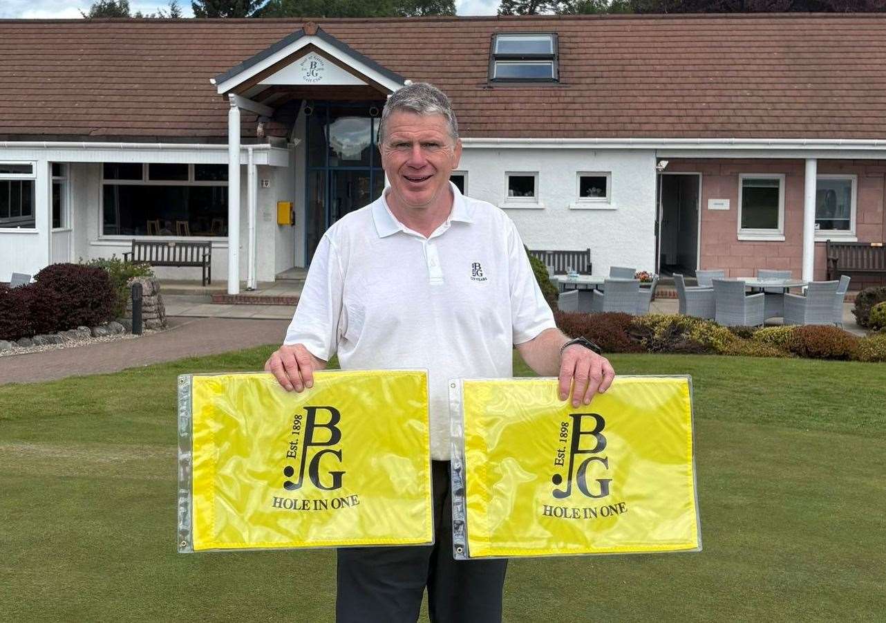 Golfer beats odds of 67,000,000-1 by hitting two holes in one on same round