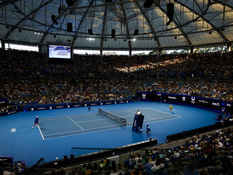 WTA Tennis in Paris Liveticker: Iva Jovic gegen Emma Navarro