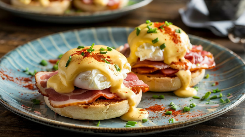 The best way to poach eggs effortlessly is with this reusable baking tool