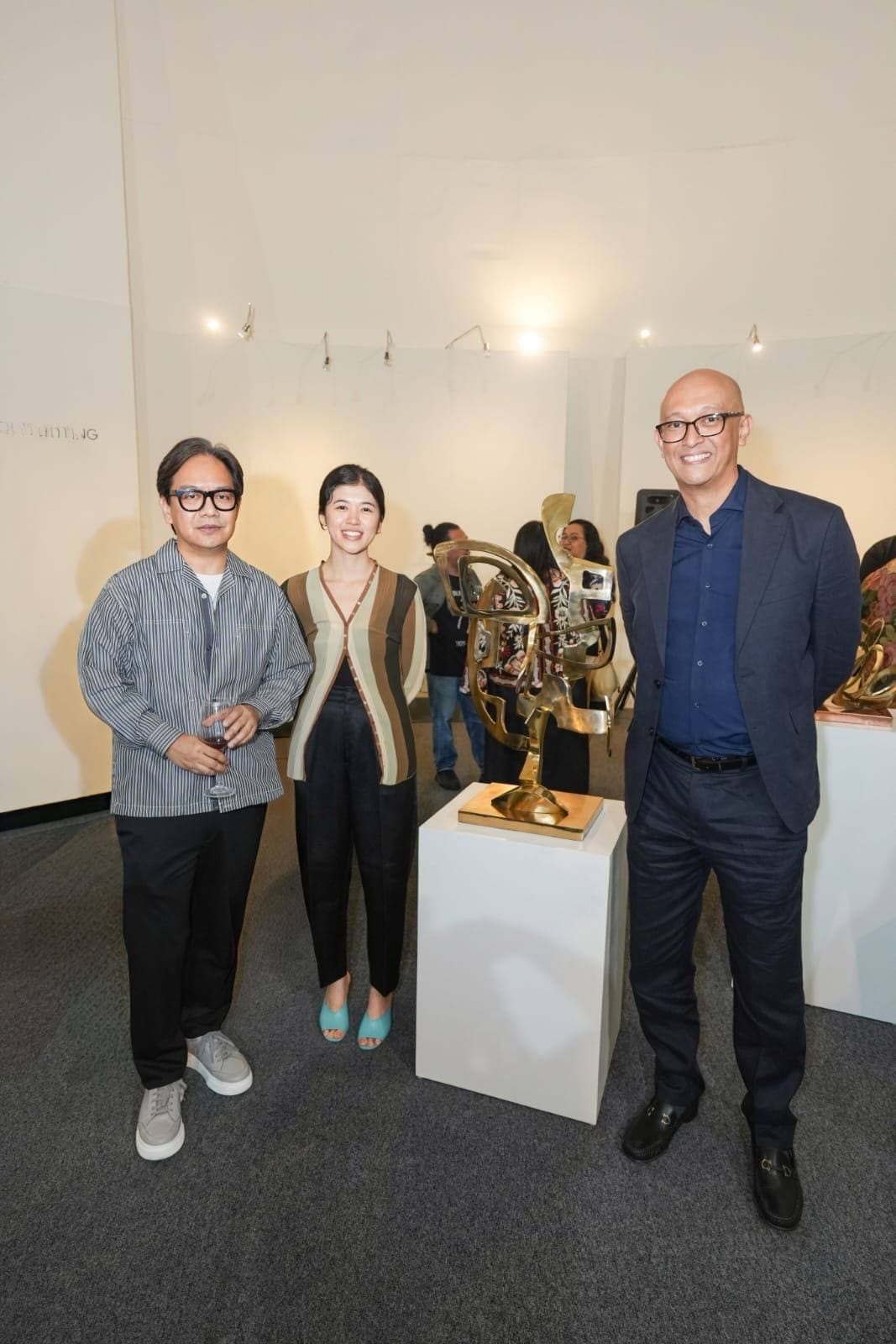 A conversation with Anton Quisumbing takes us behind 'Pasulong'