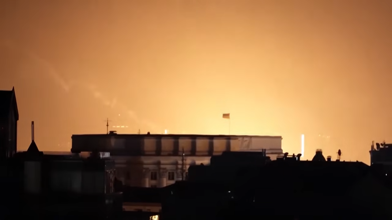 Watch 1,000+ drones attack at once - "Impossible to stop?"