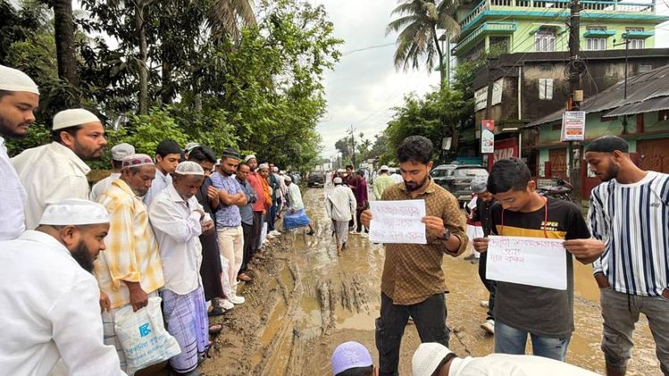 Assam: Frustrated by poor roads, Sribhumi youths launch public donation ...