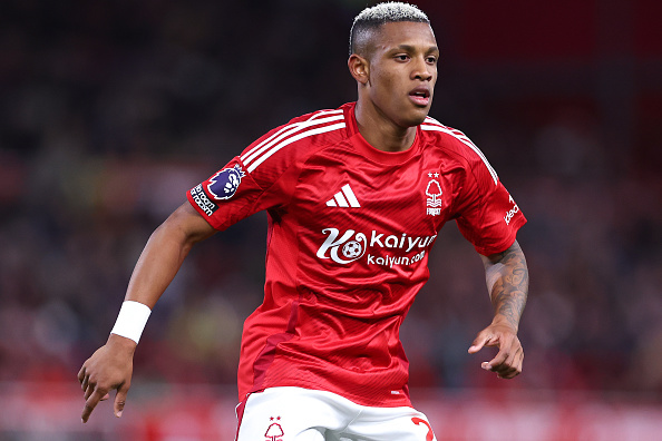Man Utd make offer for Danilo after agreeing Ederson transfer