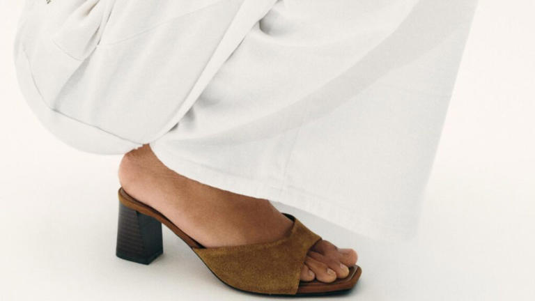 Adieu les tongs : voici les sandales à talon chics et confortables qui ...