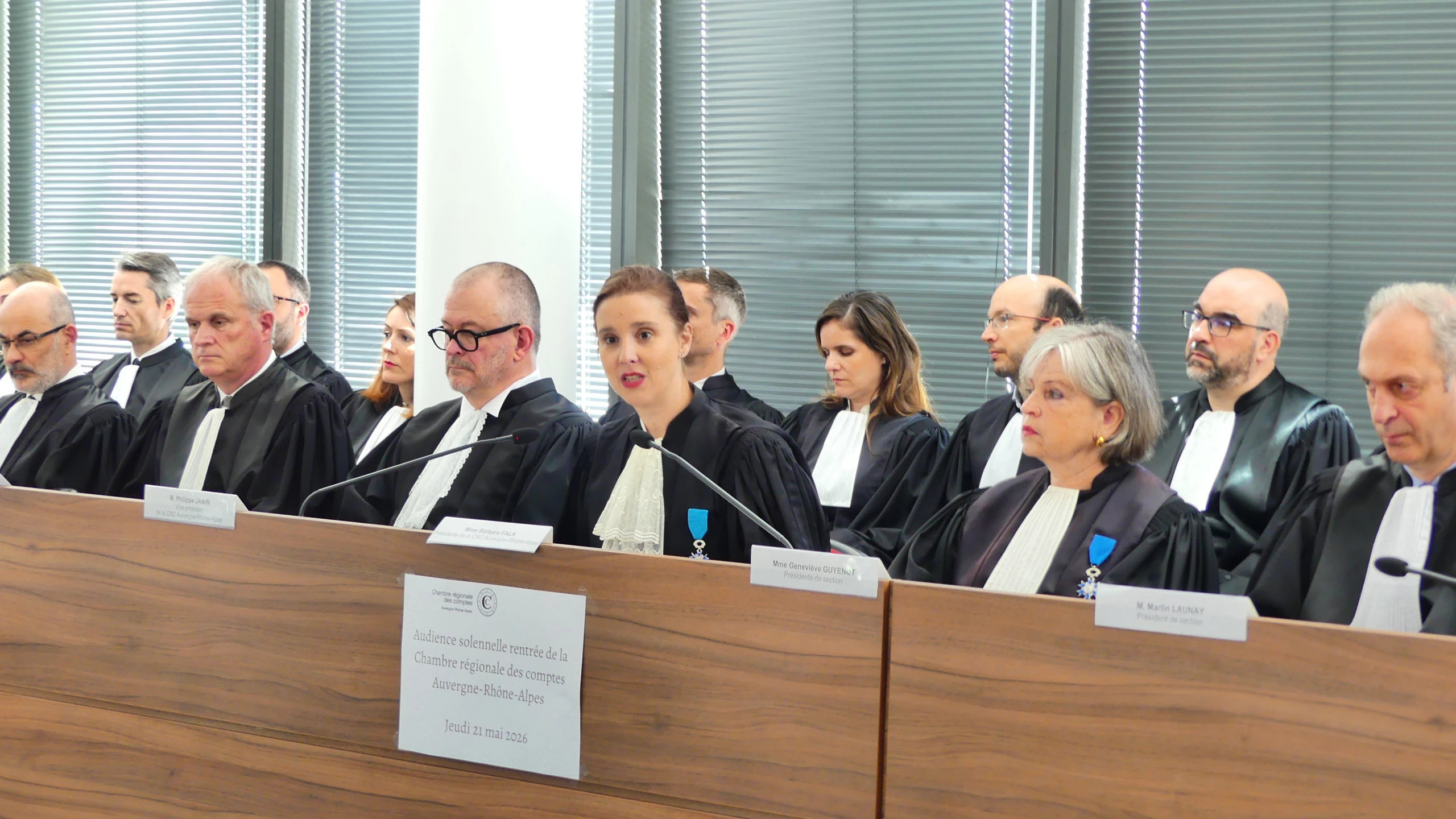 Auvergne-Rhône-Alpes : la présidente de la CRC exhorte les ...