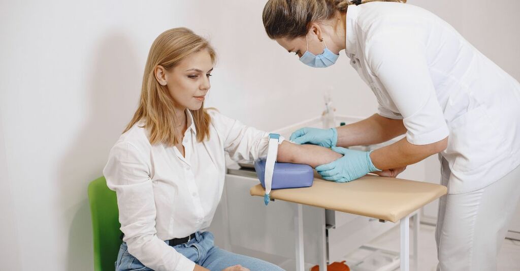 Tumore al colon, arriva anche il test del sangue tra gli esami ...