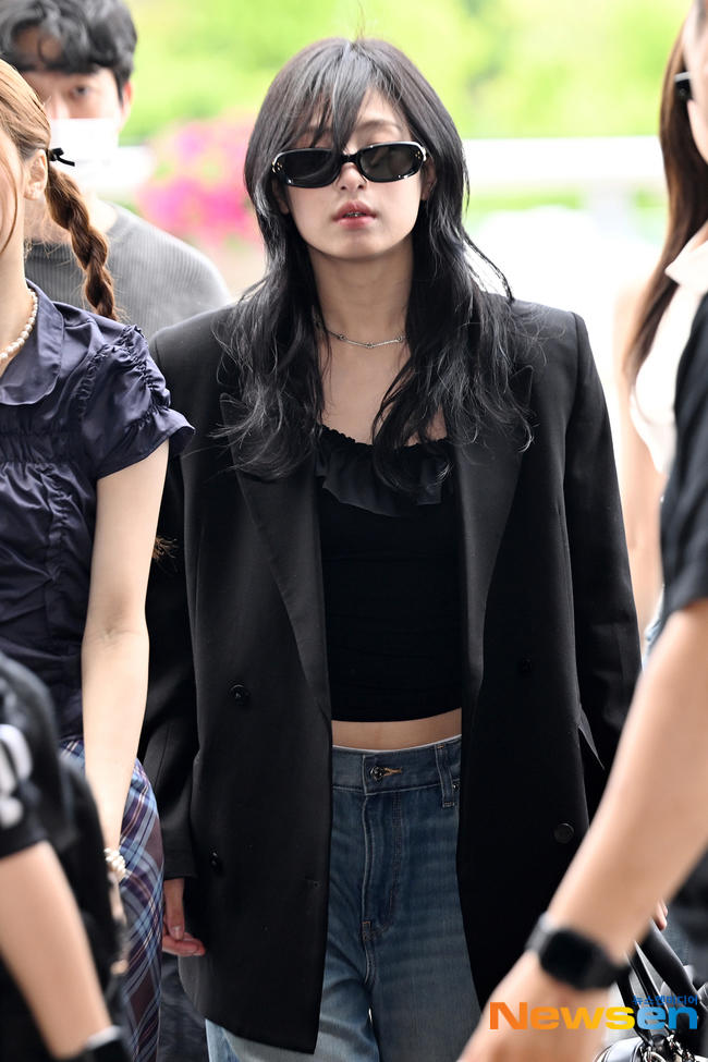 베이비몬스터 아현 '오버핏 재킷 입고 시크하게'[포토엔HD]