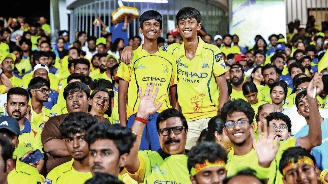 Fire vs ice: Tough being a CSK fan in the RCB era