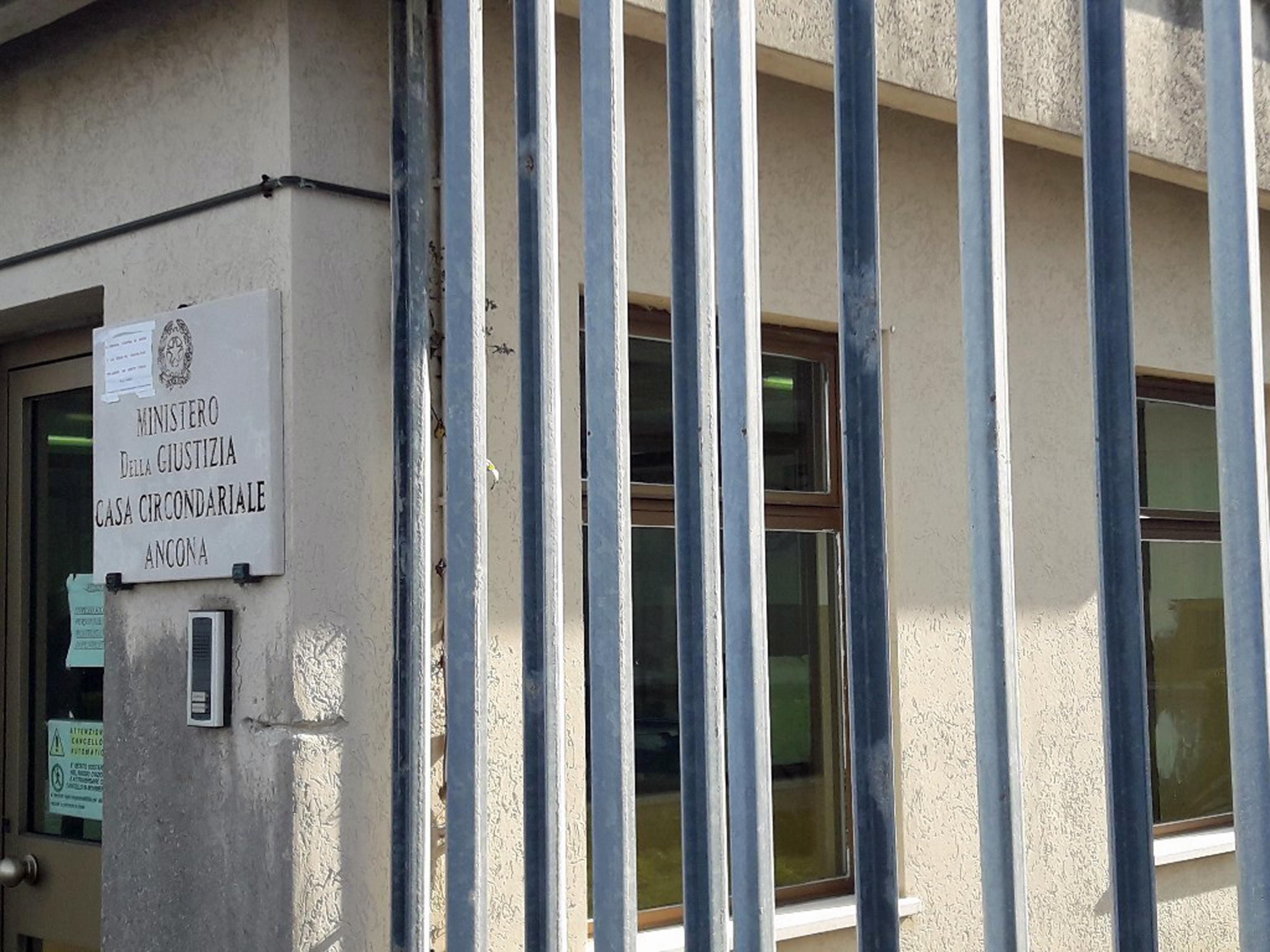 Strage di Corinaldo, in carcere il dj-gestore della discoteca