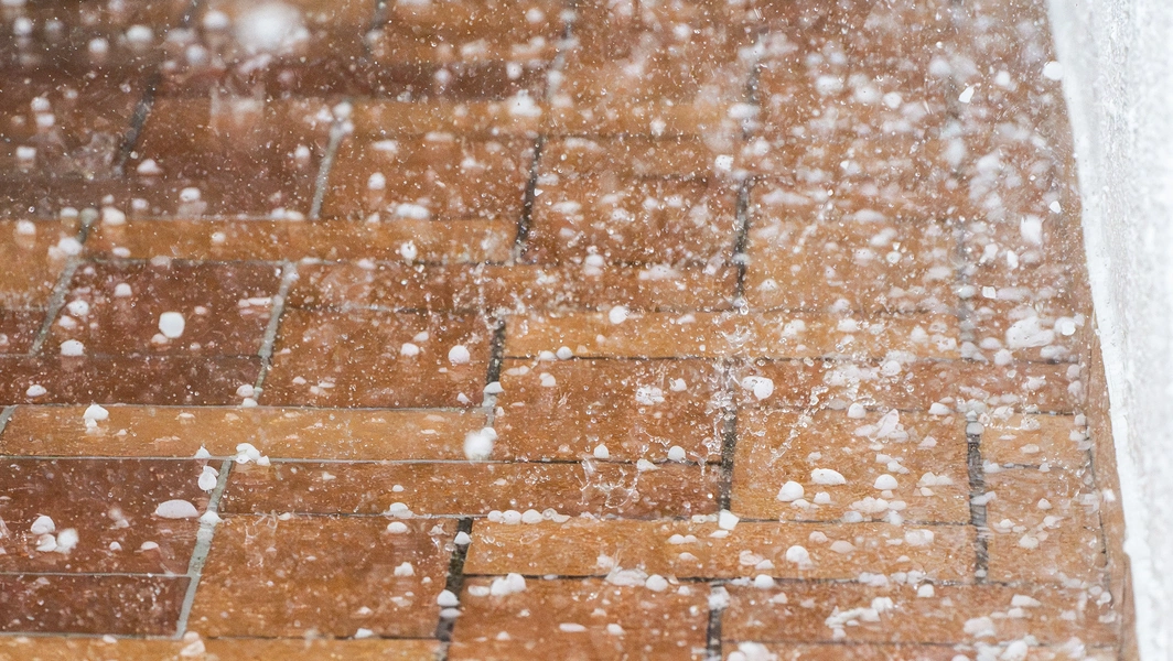 Study warns climate change to boost large hail risk globally