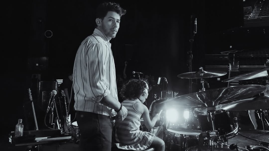 Priyanka Chopra-Nick Jonas' daughter Malti becomes cutest backstage ...