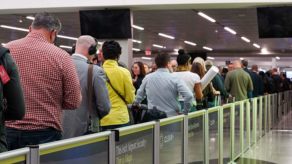 Atlanta to study privatizing airport security amid TSA overhaul