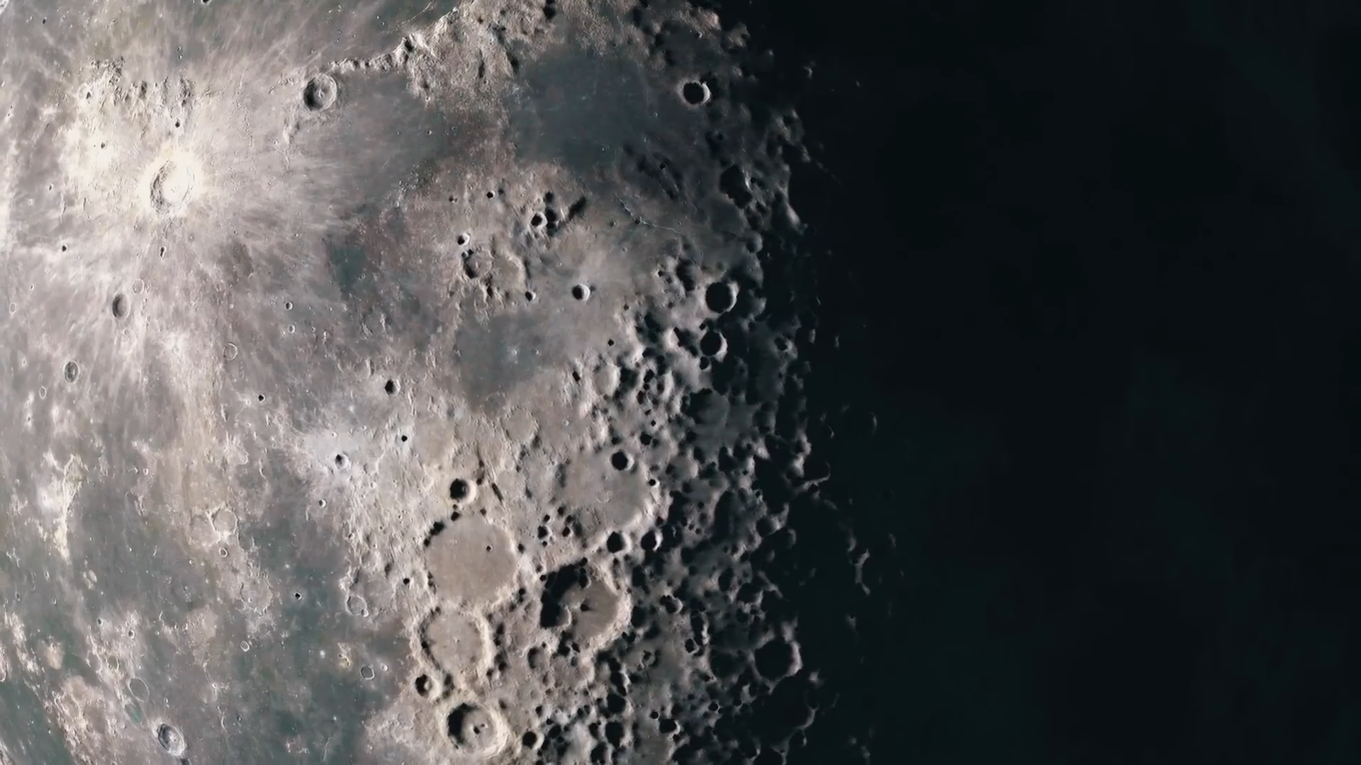 What the “splitting moon” story might reveal about medieval astronomy