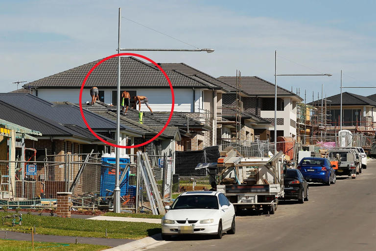 Tradies warned of new $5,000 on-the-spot fines after spike in dodgy act ...