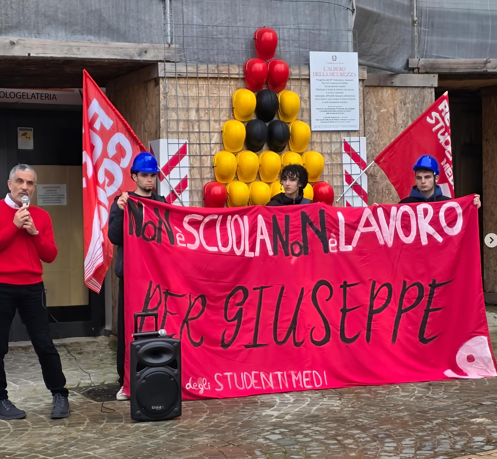 La rete degli studenti: "Chiediamo subito un incontro a Scarfini"