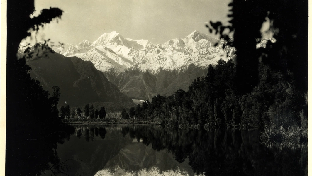 Chasing perfect reflections at Lake Matheson