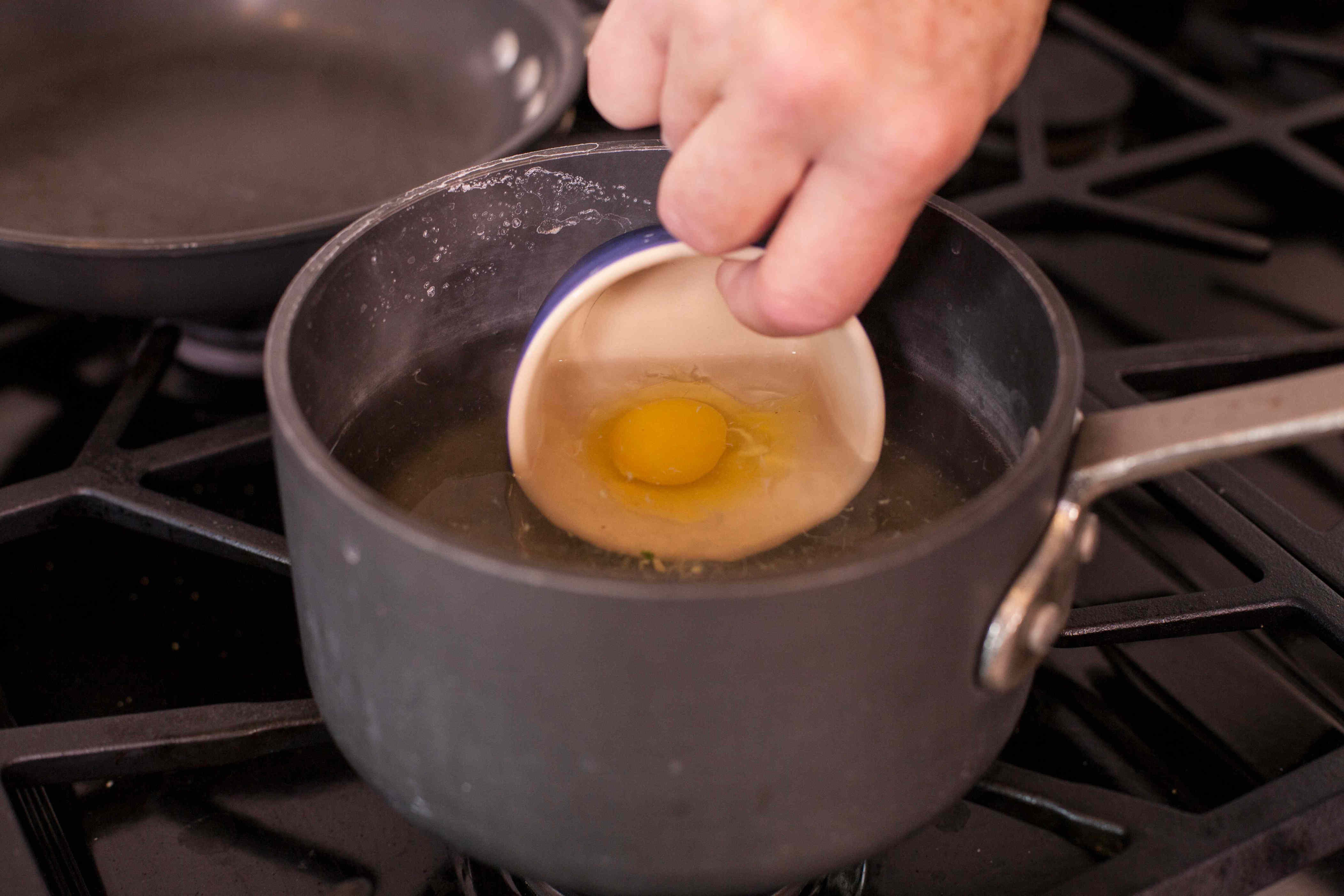 Finally nail the brunch-worthy poached egg — 11 tools for a silky ...