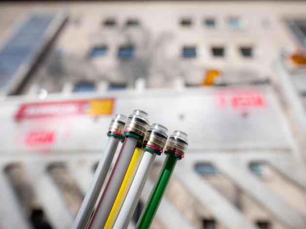 Kein Meter Kabel verlegt, trotzdem insolvent: Glasfaseranbieter am Ende ...