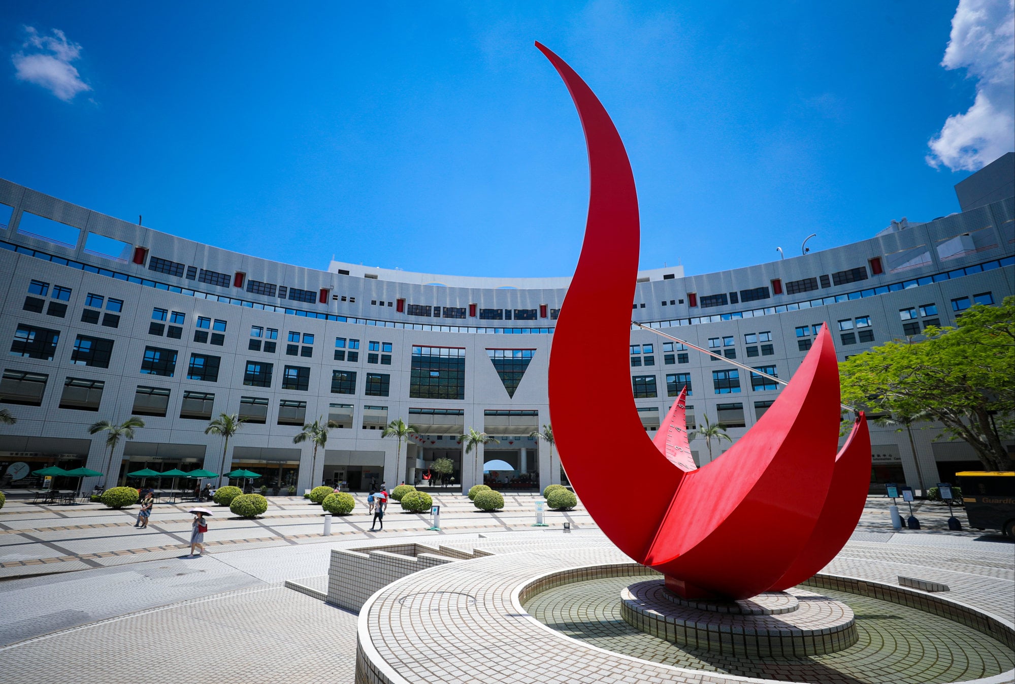 Disgraced professor who took HK$40,000 to admit unqualified student ...