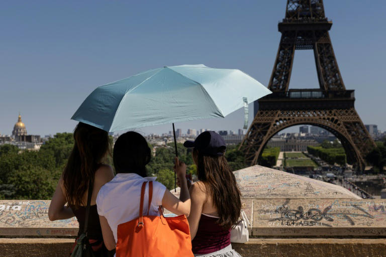 Canicule : la vigilance orange gagne Paris, Matignon face aux critiques ...