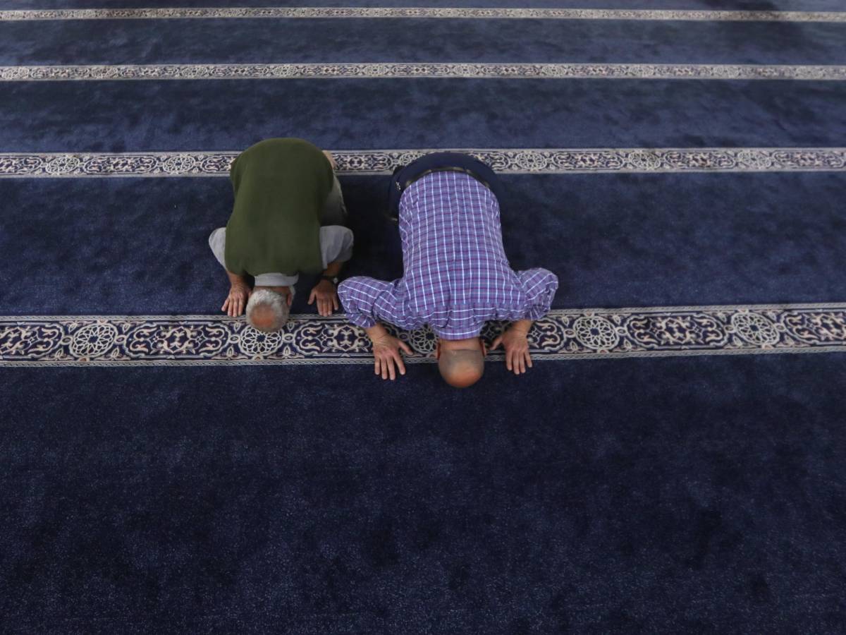Intero paese svegliato all’alba dal canto del muezzin