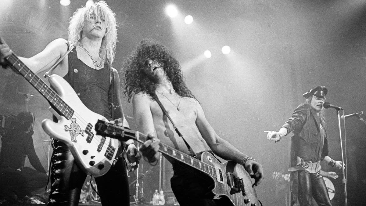 How Slash discovered Axl Rose at Gazzarri's 43 years ago, leading to ...