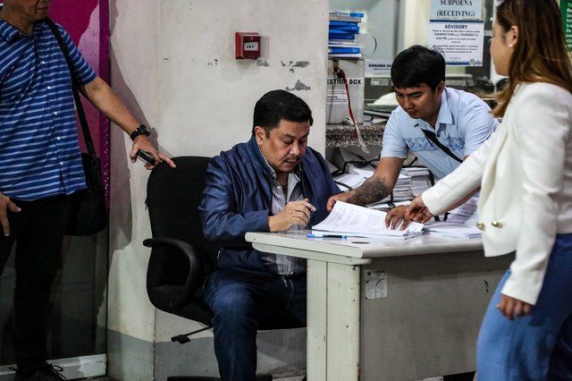 Estrada questions due process in graft raps against him at Sandiganbayan