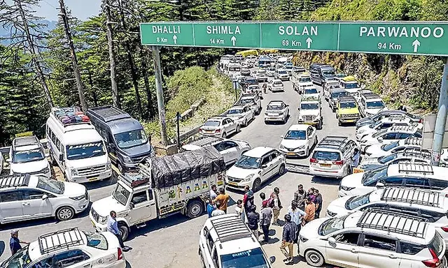 Tourists dash to Shimla as plains sizzle; 70K vehicles reach city in 72 ...