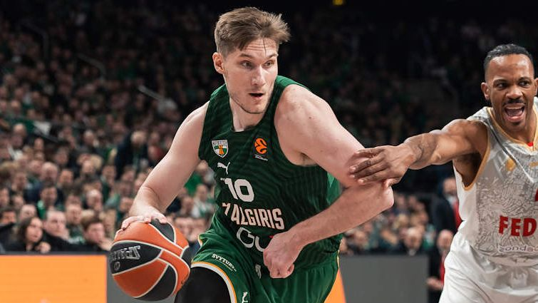 Proche de devenir le héros en play-offs d'Euroleague, Azuolas Tubelis ...