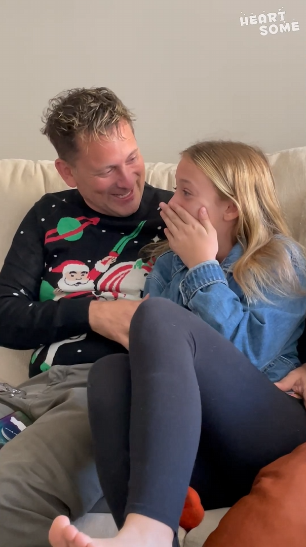 Swiftie niece gets emotional surprise Eras Tour floor tickets