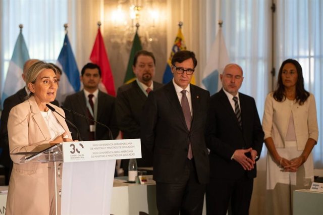 Tolón defiende abordar la equidad y el uso de la IA en la estrategia ...
