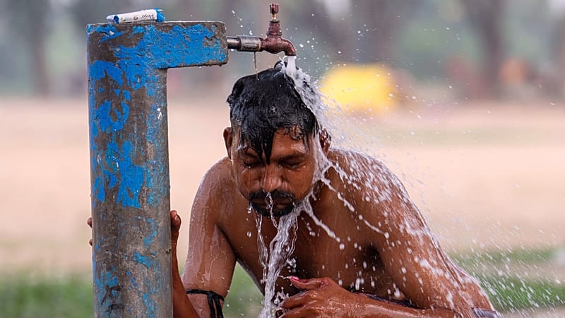Strong El Niño may stretch to 2028 as UN warns climate change to smash ...