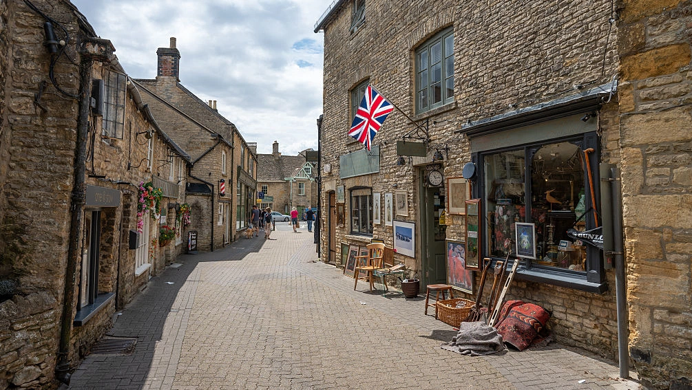 Slow travel dreams in the Cotswolds