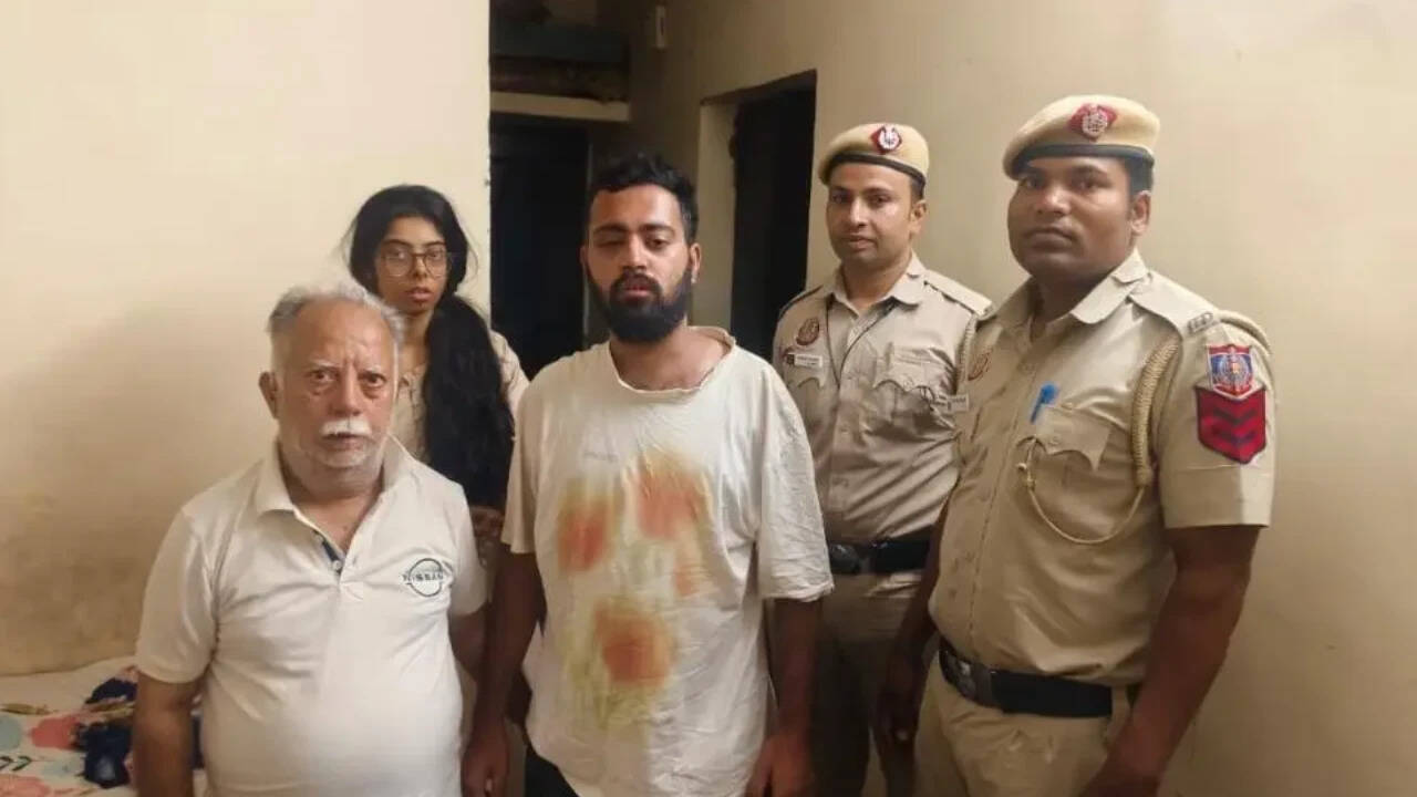A father's relief, a team's triumph! How Delhi police tracked a missing ...