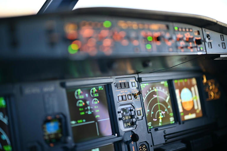 A pilot confirms whether airplane mode actually matters on a flight and ...