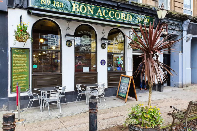 Famed 55-year-old Glasgow whisky bar closes as owners move to new premises