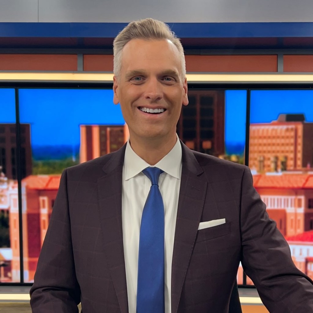Texas news anchor under fire for bizarre 'Death to America' joke over ...