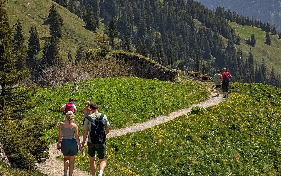 Smart tips for a safe mountain adventure