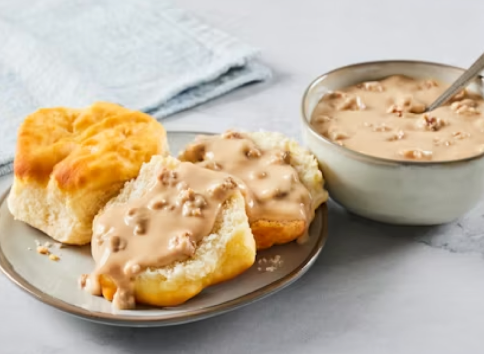 7 restaurant chains with the best biscuits and gravy, according to diners