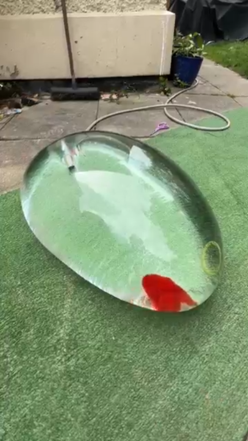 Inflating toys until boom satisfying and chaotic moments