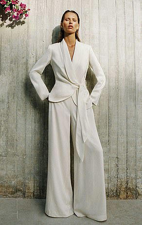 The 7 items fashionable women over 50 stop buying altogether, according ...