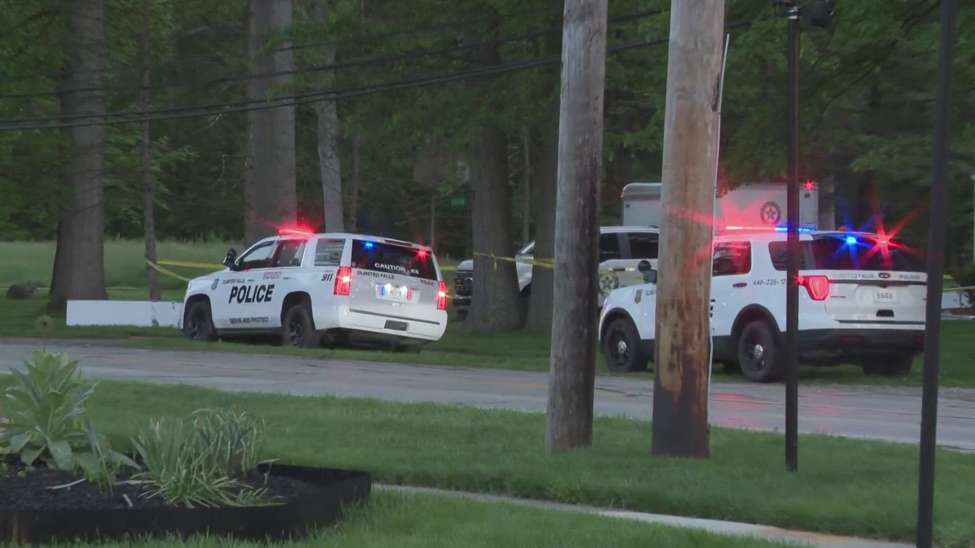 2 dead after standoff in Olmsted Falls: Police say area is 'secured'