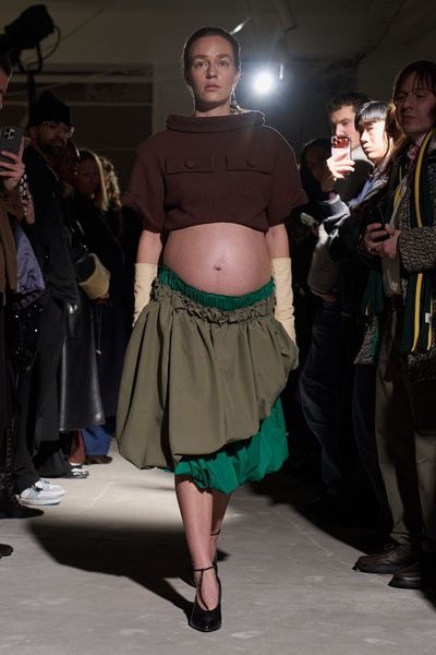 Qui est Sora Choi, la mannequin qui a révélé sa grossesse sur le ...