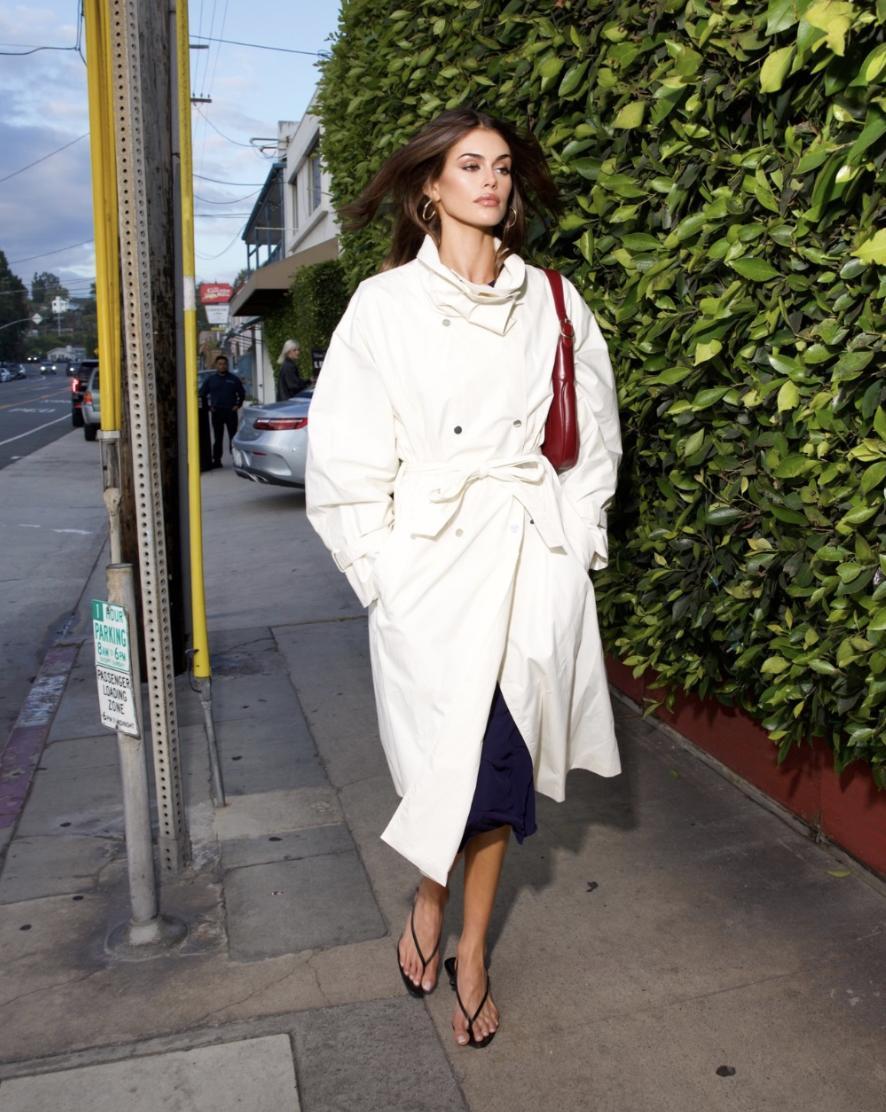 Kaia Gerber just made buttoning your trench to the top the biggest ...