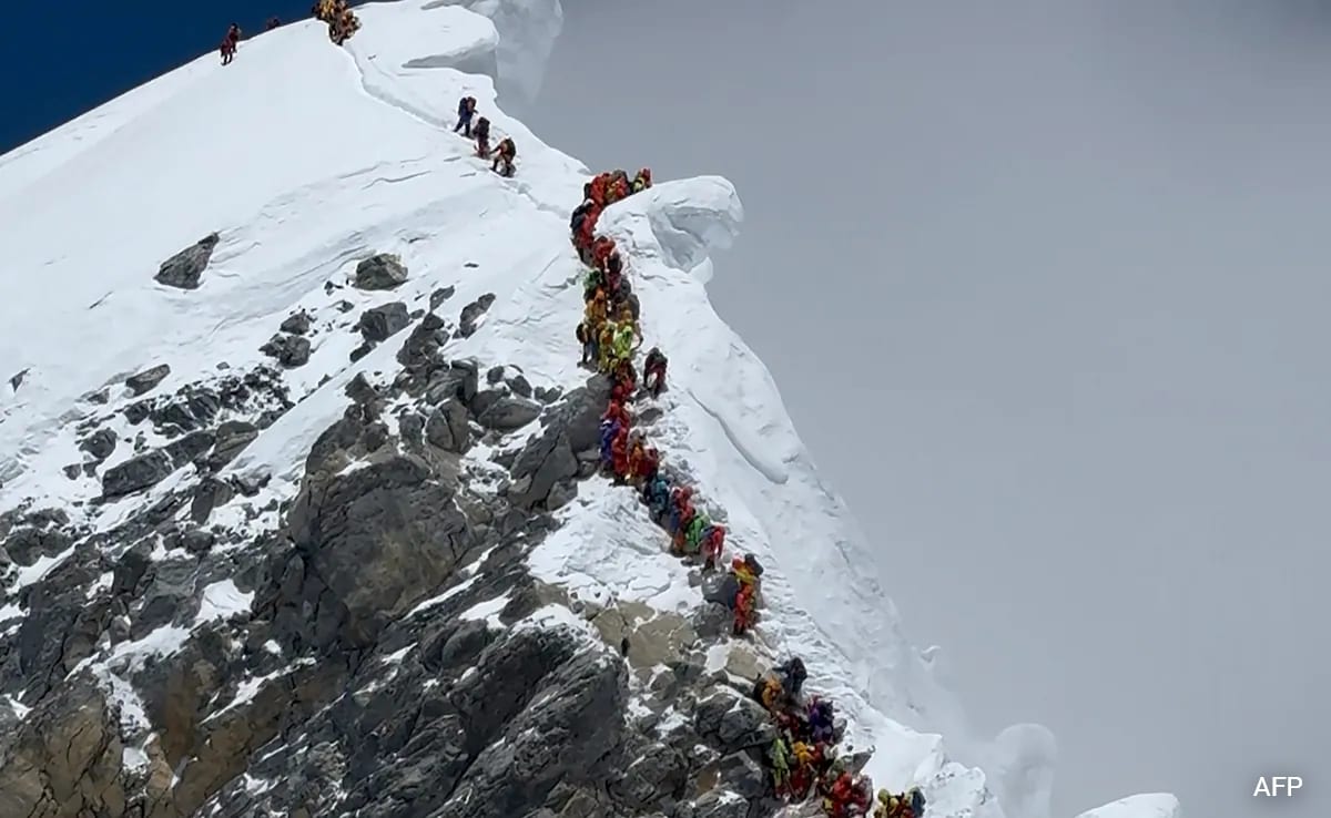 Inside Mount Everest's death zone, where the human body begins to shut down