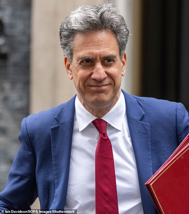 Starmer 'under pressure from ministers to rethink net zero' as Blair ...