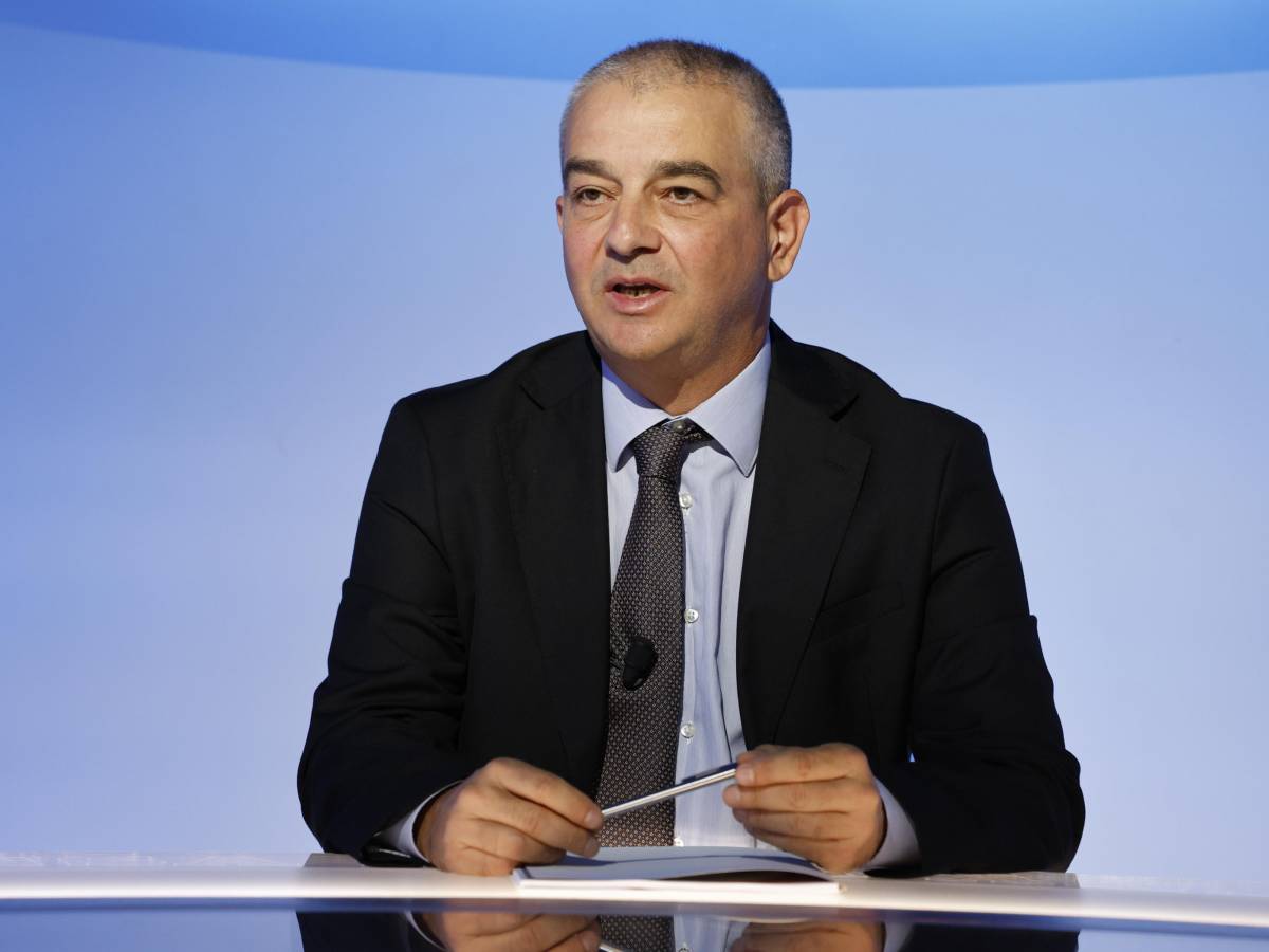 I 5S contro i soldi agli italiani. Fazzolari: "Tutto verificabile"